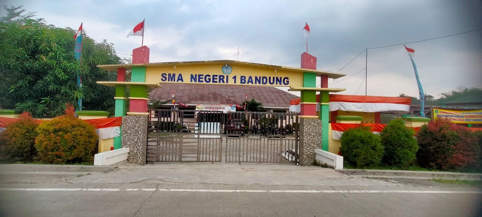 Alumni SMAN 1 Bandung Diterima Menjadi Mahasiswa Kedokteran - 04 ...